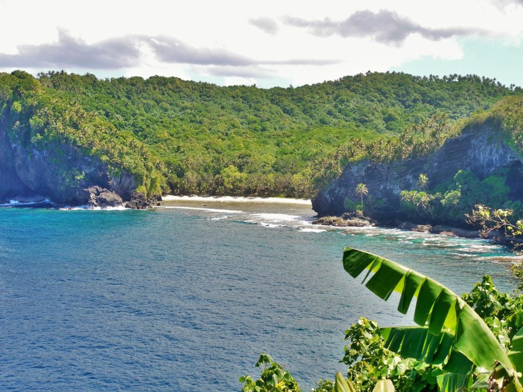 Guide to American Samoa - volcanic islands in the South Pacific