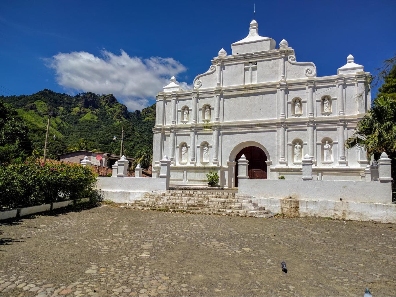 Travel to El Salvador - Things to do, places to visit and activities